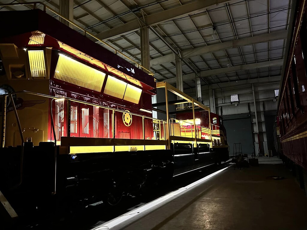 GE Loco converted to a bar - Aberdeen Carolina & Western Executive Entertainment Train ...